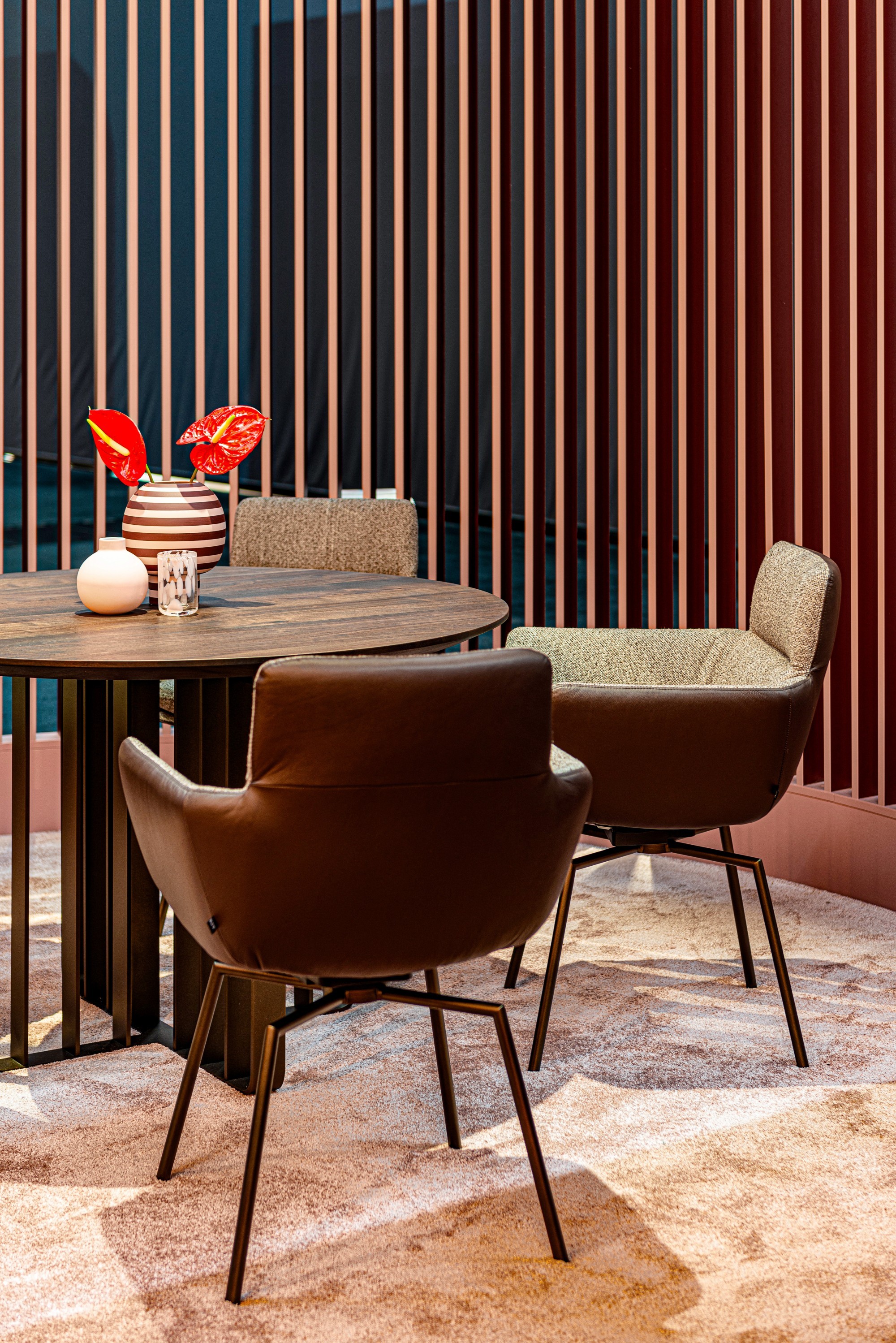 LAMELLO round Dining table | asco-moebel.de